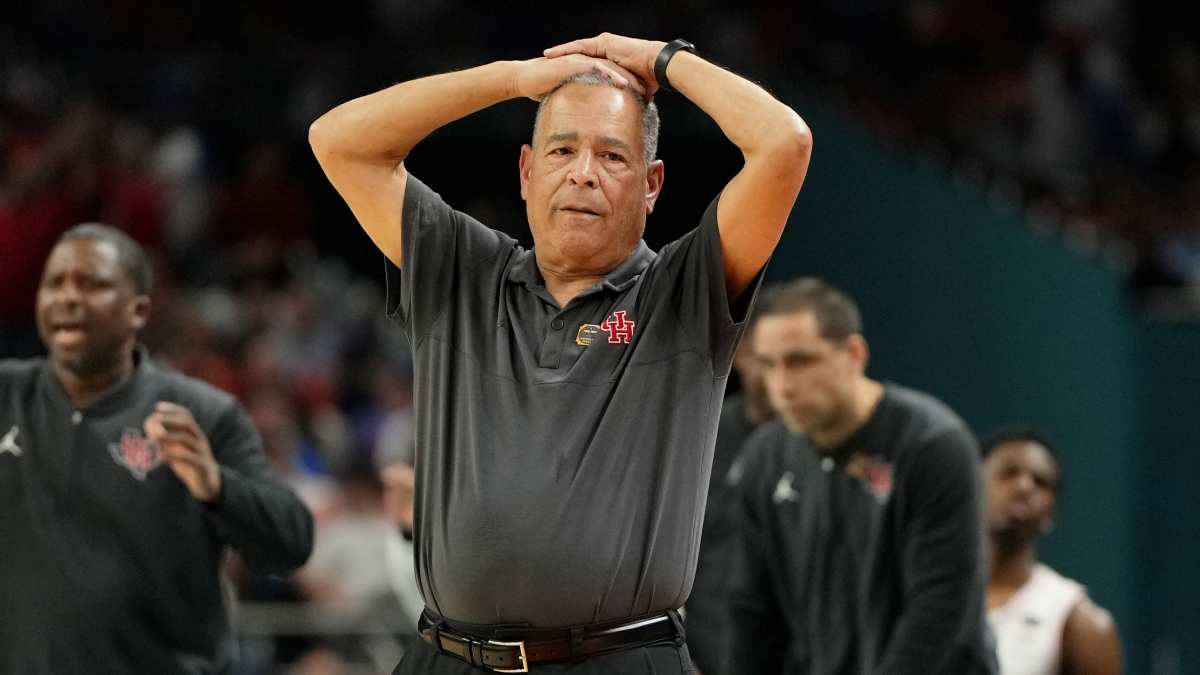 Houston Cougars coach Kelvin Sampson: Great leaders embrace ...